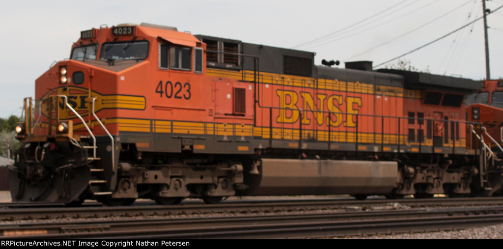 BNSF 4023